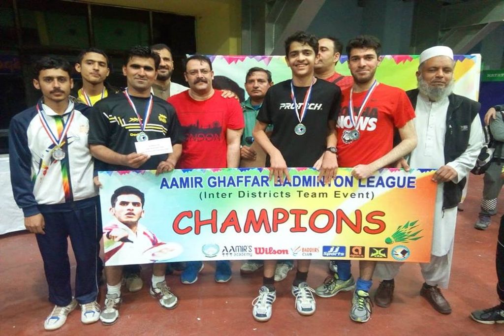 Murad Tigers crown the Aamir Ghaffar Badminton league title - Khilari