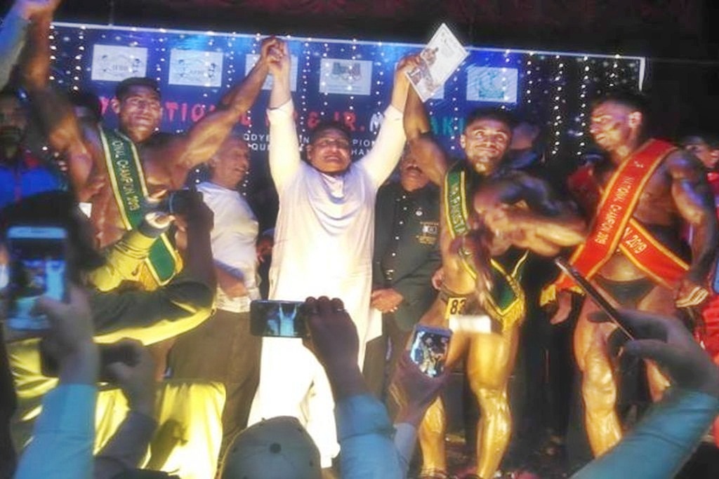 Momin Khan & Bilal Akhtar secures 67th Mr. & Jr. Mr. Pakistan Body ...