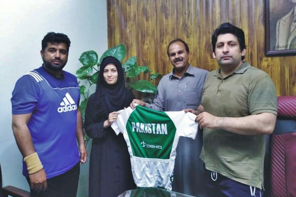 National Cyclist, Haleema Ghayoor leaves for Korea for 40-day ...
